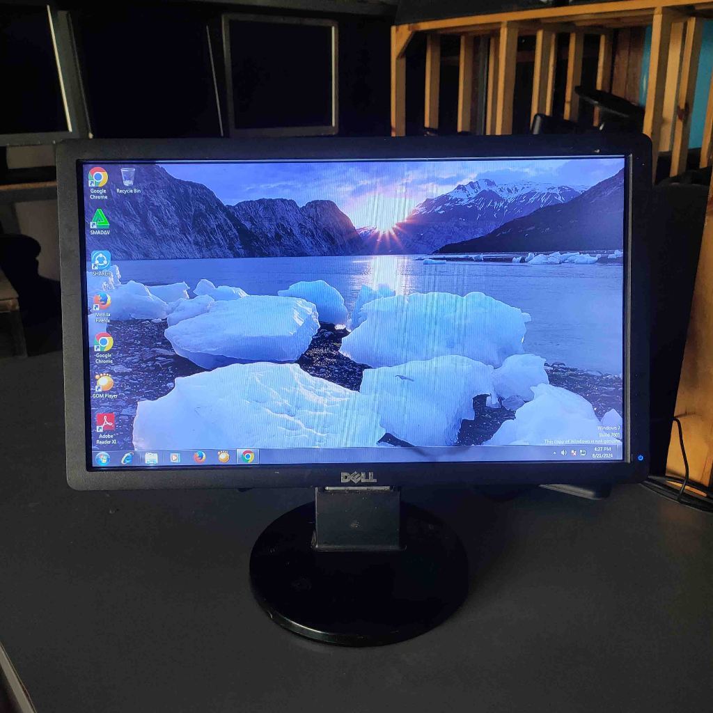 Jual Monitor Led Merk Dell Ukuran Layar 19 Inch Kondisi Normal | Shopee ...