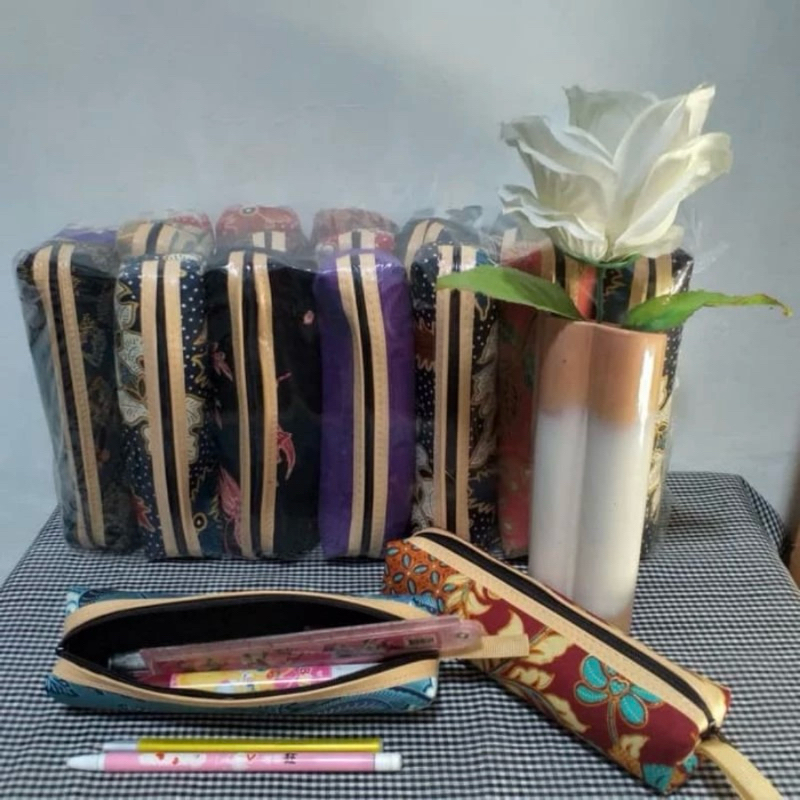 Jual Tempat Pensil Batik Khas Jogja 1 kodi (isi 20pcs) Dompet Souvenir Oleh Oleh Khas Yogyakarta ...