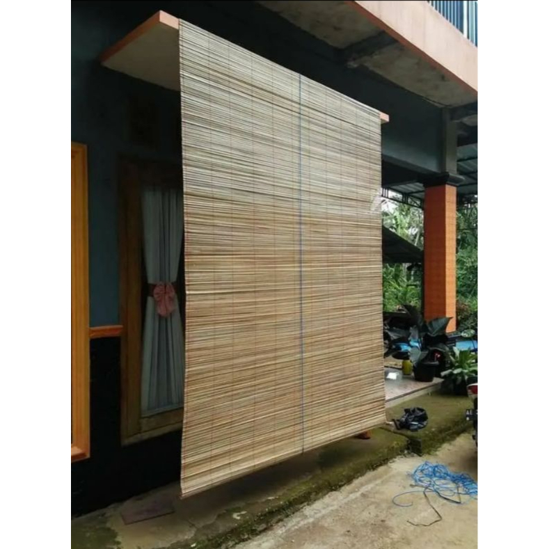 Jual krey Tirai bambu sawit ukuran Lebar 2x3 tinggi full plitur plus tali penggulung dan ring ...