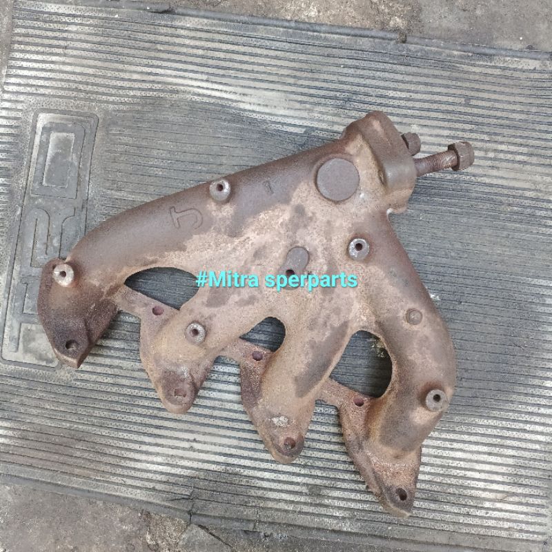 Jual manipol api manifold buang Mitsubishi L300 bensin copotan orisinil ...