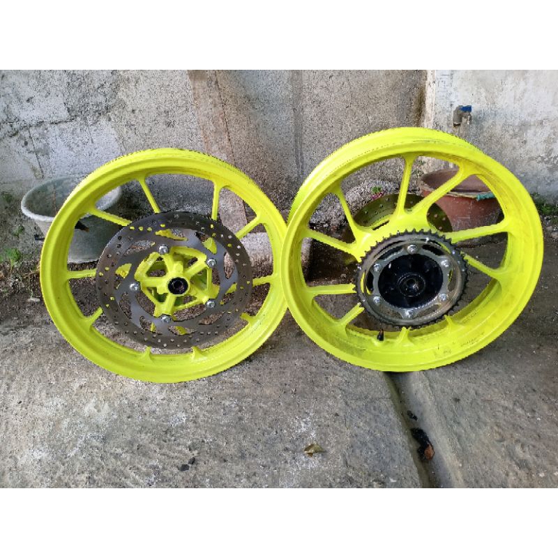 Jual velg original Yamaha r15 v3 | Shopee Indonesia