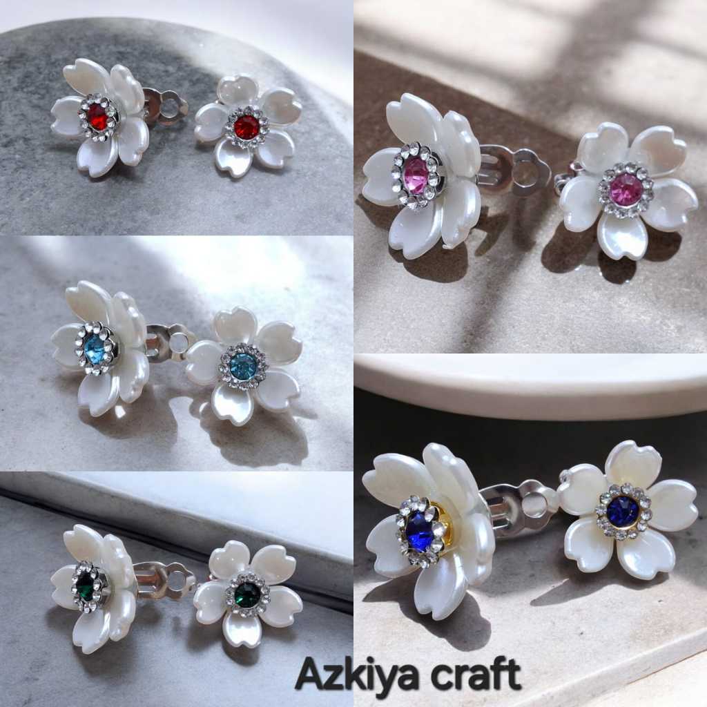 Jual Anting hijab model jepit seri bunga clover kristal | Shopee Indonesia