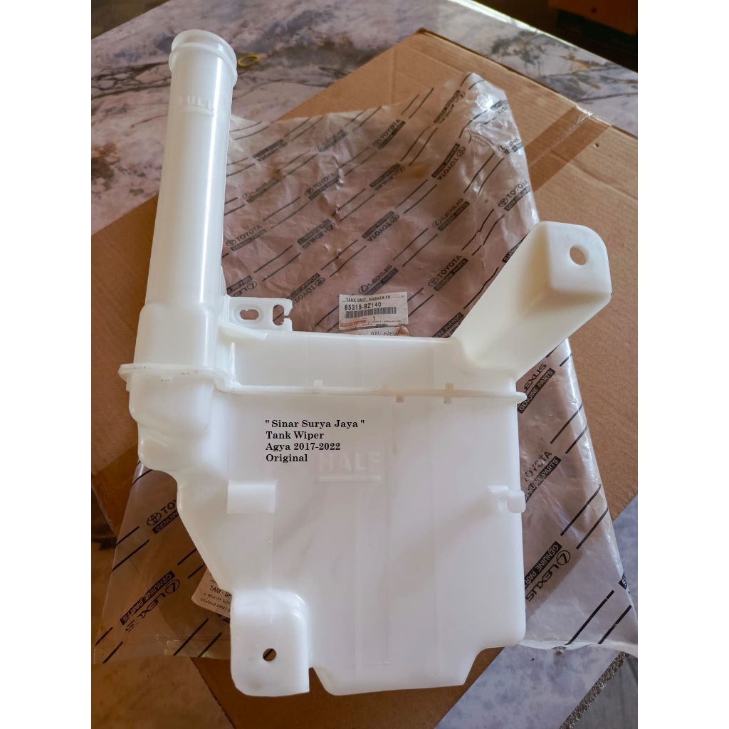 Jual Tank Tabung air wiper Agya 2017-2022 Original 85315-BZ140 | Shopee ...