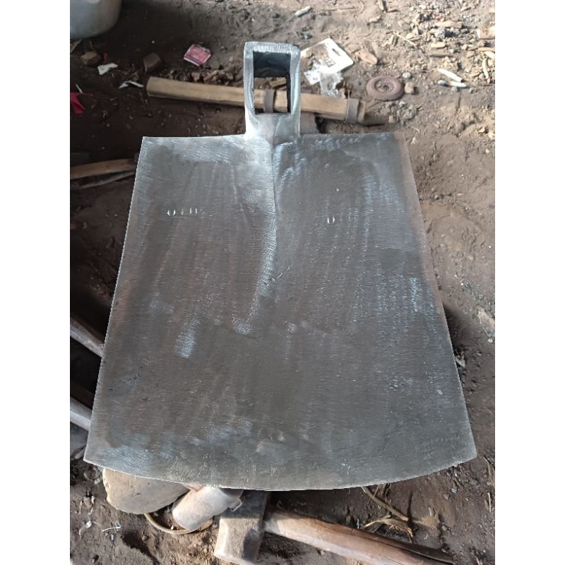 Jual Cangkul baja isen ukuran jumbo P 32 L22cm | Shopee Indonesia