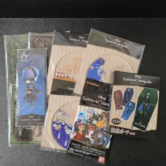 Jual twisted wonderland mix merch 1 | Shopee Indonesia