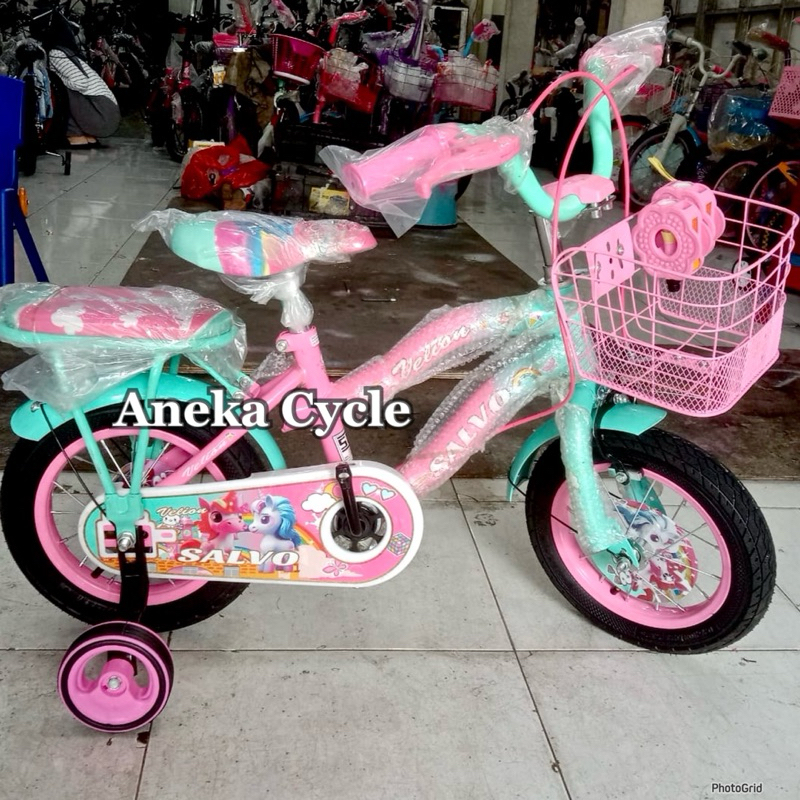 Jual Sepeda Anak Cewek Roda Empat Velion Salvo Centrum 12 Inch Poni ...