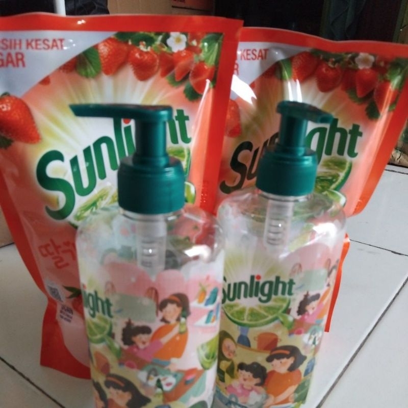Jual Sunlight Korean strawberry 650 ml free botol lucu hijau murah ...