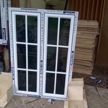 Jual kusen + jendela L80xT120 aluminum ornamen 2 daun lengkap 3inci ...