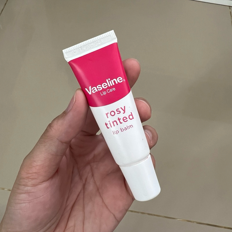 Jual Vaseline Lip Care / Rosy Tinted Lip Balm | Shopee Indonesia
