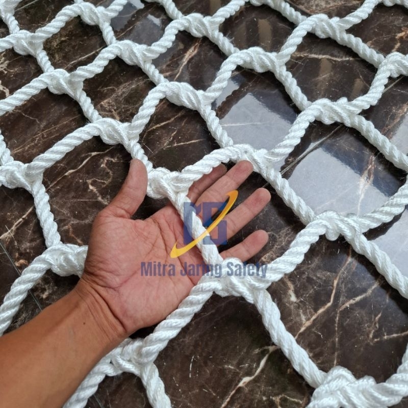 Jual Jaring pengaman nilon 12mm lubang 10cm safety net proyek gedung ...