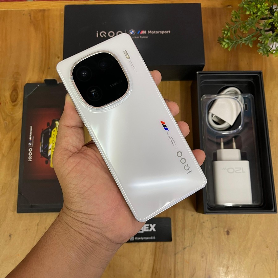 Jual iqoo 12 5G Legends Bmw Motorsport edition White 16GB 512GB ...