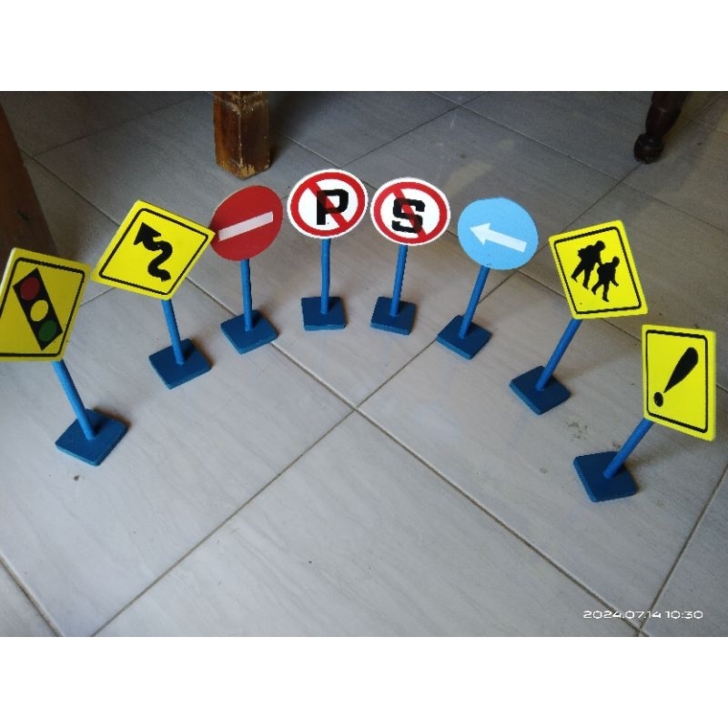 Jual 1 SET MAINAN RAMBU RAMBU LALU LINTAS. | Shopee Indonesia