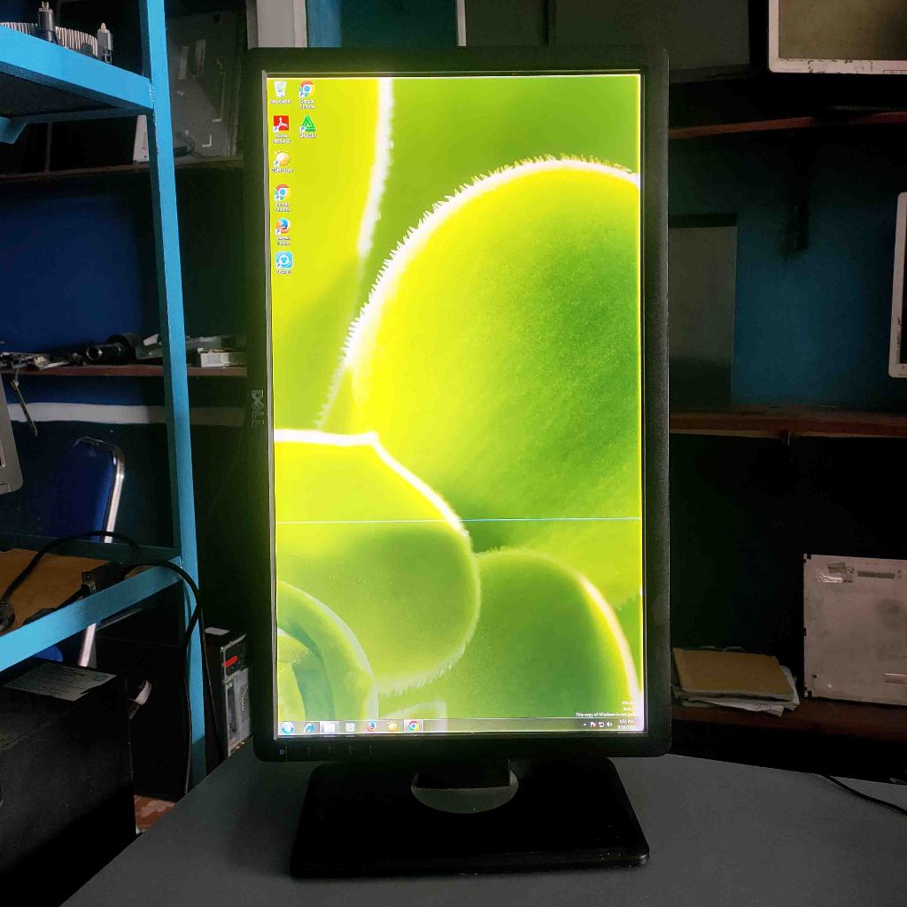 Jual Monitor Led Merk Dell Ukuran Layar 22 Inch Dengan Vesa Kondisi ...