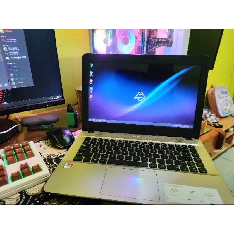 Jual ASUS VIVOBOOK MAX X441B RAM 4GB HDD 1TB, 7th Generation AMD A9 ...