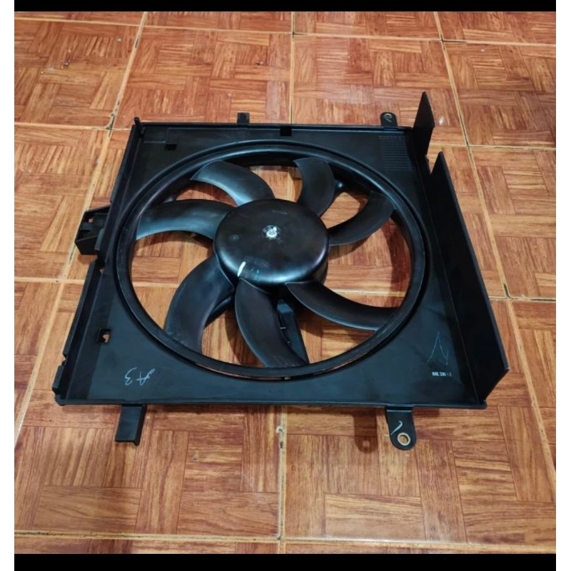 Jual Motor fan assy shroud fan komplit nissan march matic asli | Shopee ...