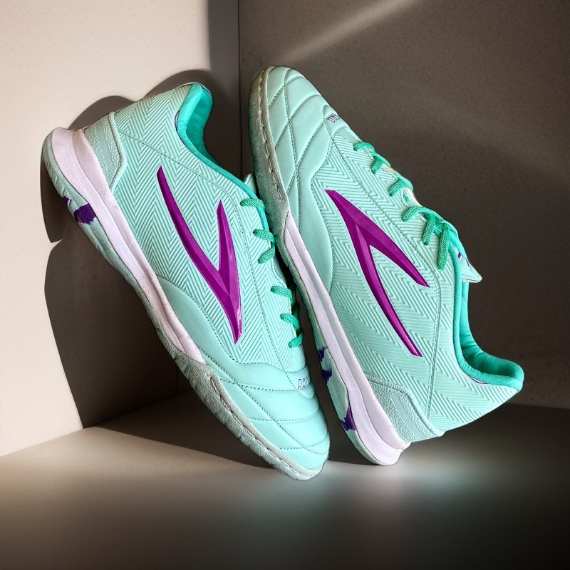 Jual Zevma Sepatu Futsal Panthera Pro - 2 Tosca Camo Purple IC | Shopee ...