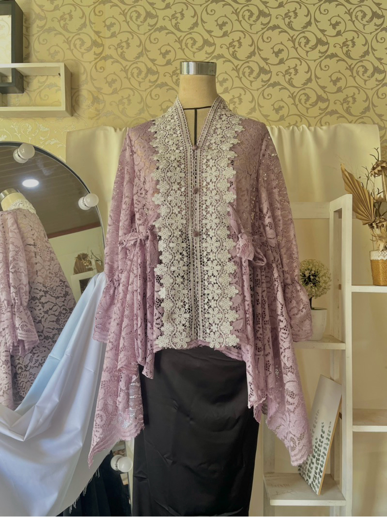 Jual outer brukat by elca collection / kebaya wisuda / kebaya modern ...