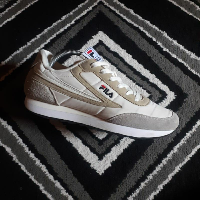 Jual fila new jogger | Shopee Indonesia