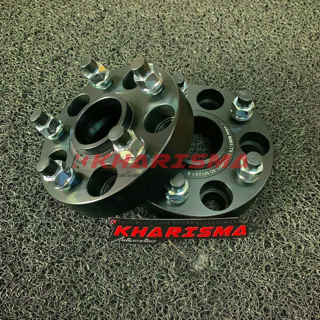 Jual wheel spacer adaptor pcd innova reborn/zenix 30 mm original thailand menambah jarak roda ...