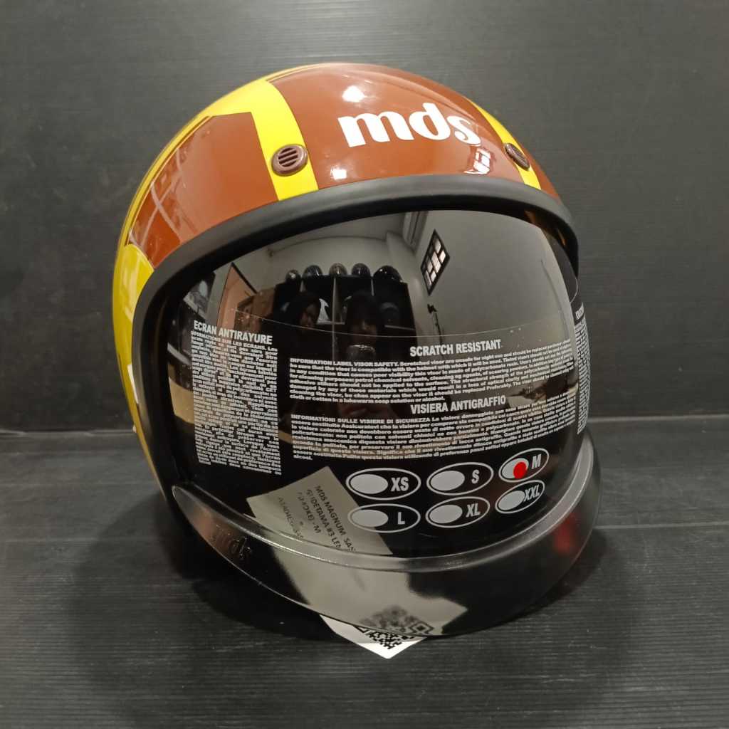 Jual HELM MDS RETRO MAGNUM SANRIO GUDETAMA #3 LEMON YELLOW HALF FACE ...