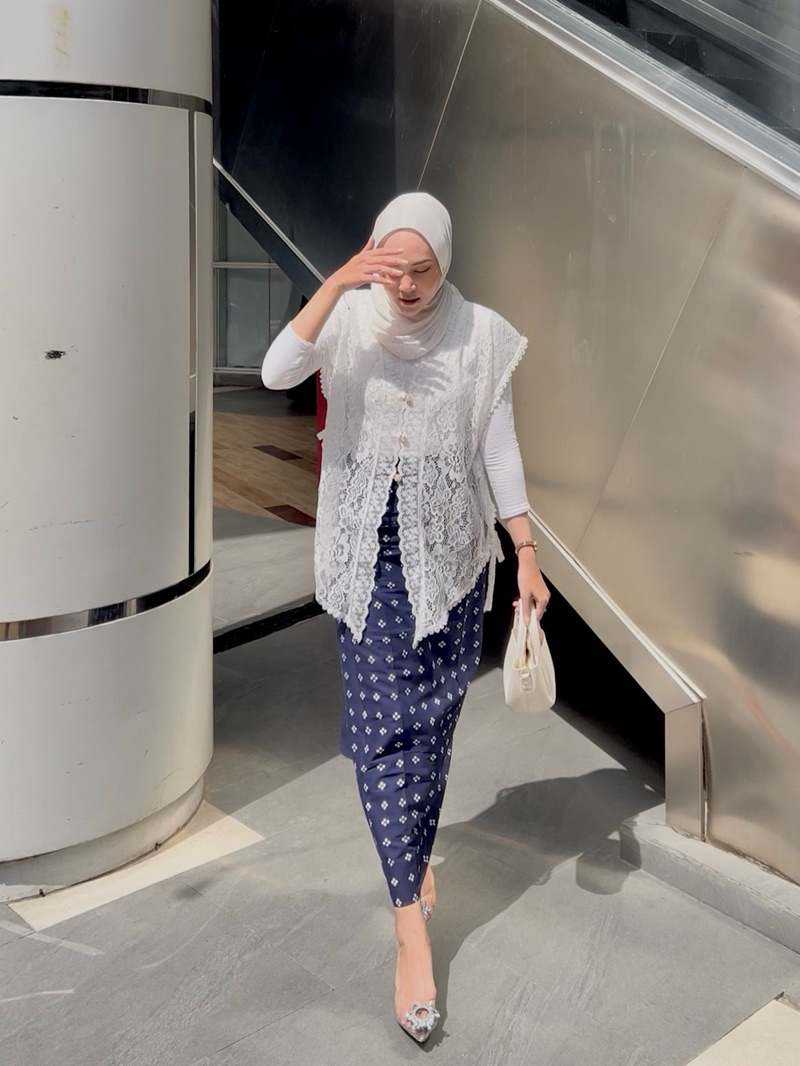 Jual ALARA VEST | Vest Brukat | Outer Brukat | Outer Kondangan | Rompi ...