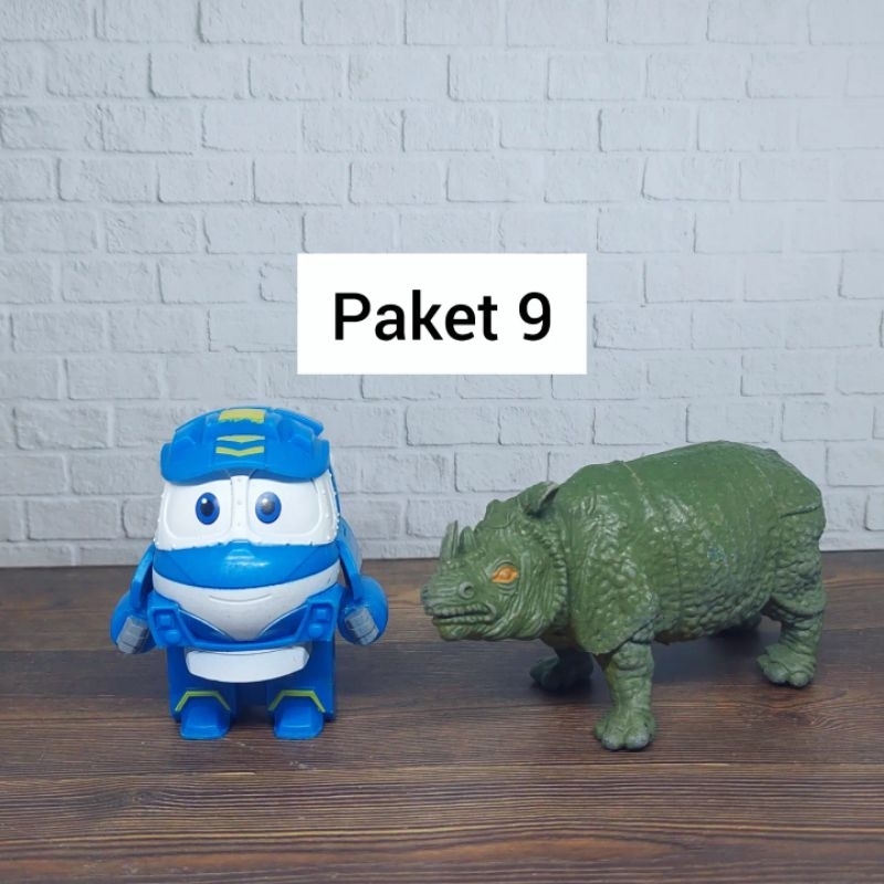 Jual Mainan seken figure mcd happy meal set 2pcs 10k, shandy spongebob ...