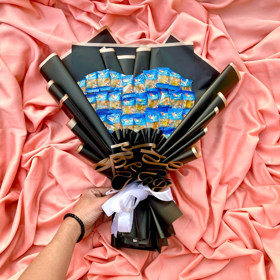 Jual Buket/Bouquet/bucket Permen Yupi Baby bear Graduation/wisuda ...