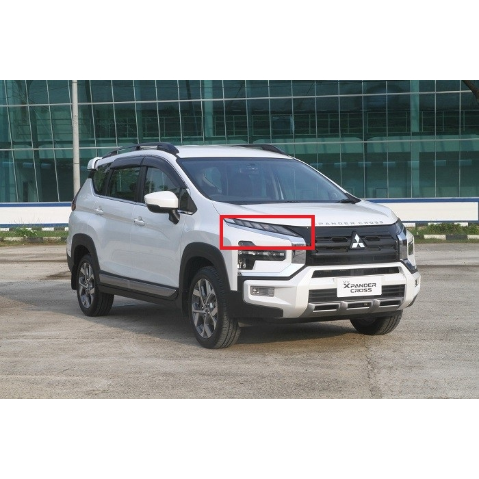 Jual GARNISH CHROME DEPAN KIRI ATAS BUMPER NEW XPANDER CROSS FACELIFT ...