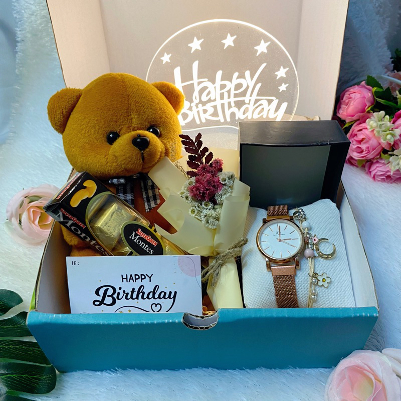 Jual Hampers Kado Ulang Tahun Cewek Aesthetic Spesial Birthday Gift Set ...