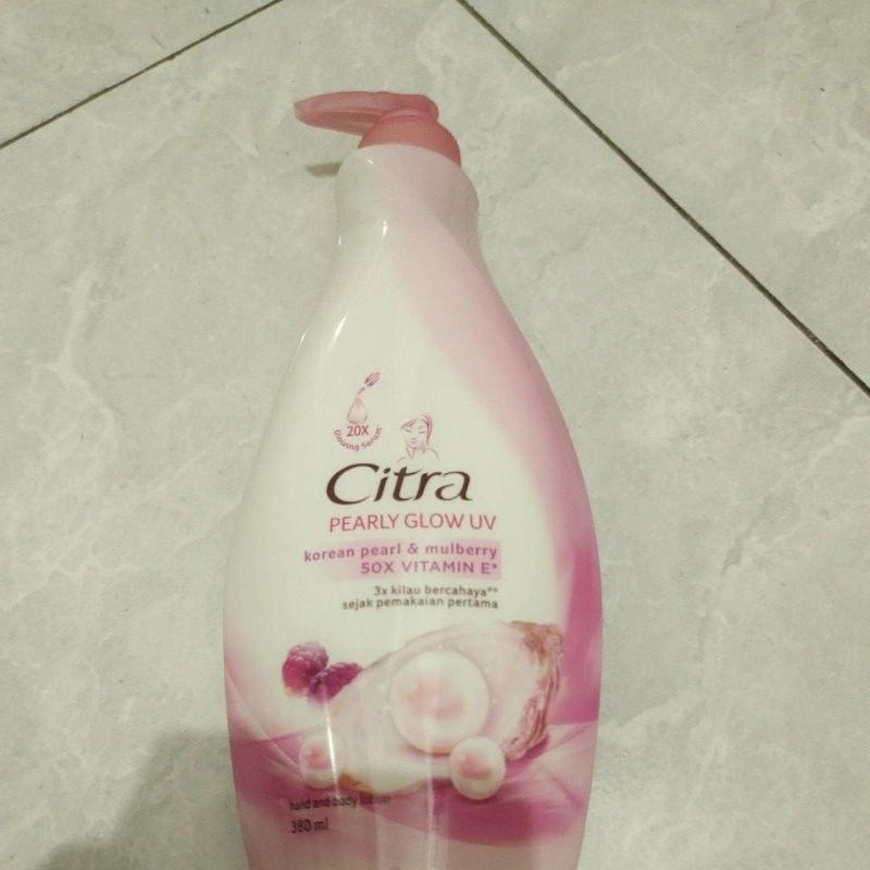 Jual Citra pearly glow UV 380ml body lotion | Shopee Indonesia