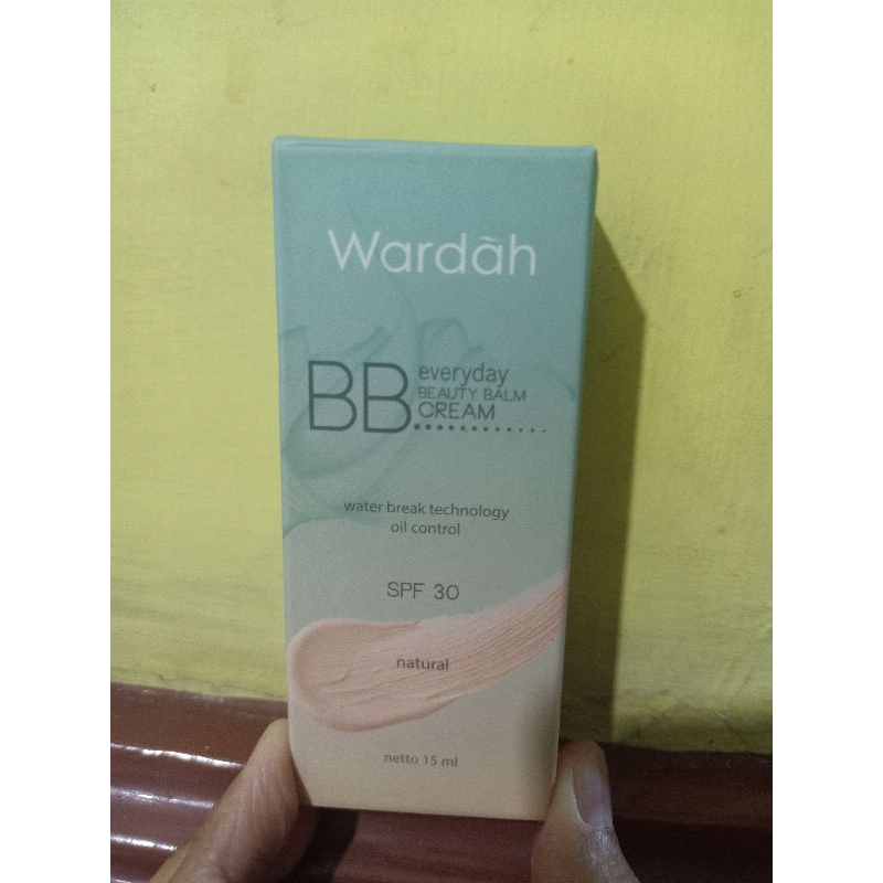 Jual Wardah BB cream 15gr natural | Shopee Indonesia
