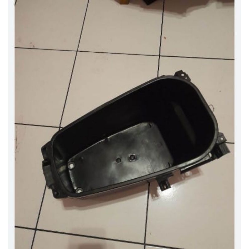 Jual box bagasi box aki Scoopy fi original seken copotan | Shopee Indonesia