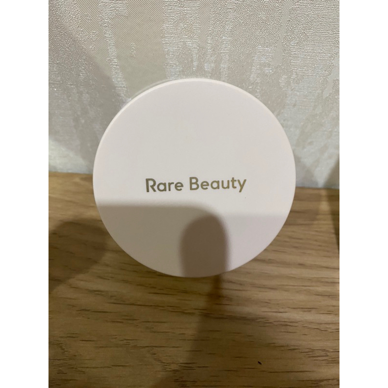 Jual Preloved - Rare Beauty Setting Powder Light Medium | Shopee Indonesia