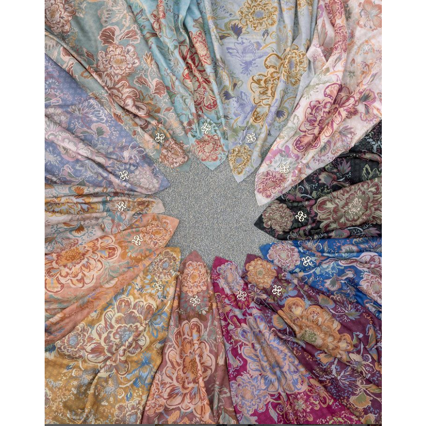 Jual MOON SCARF BY HEAVENLIGHTS ( SIAP KIRIM) | Shopee Indonesia