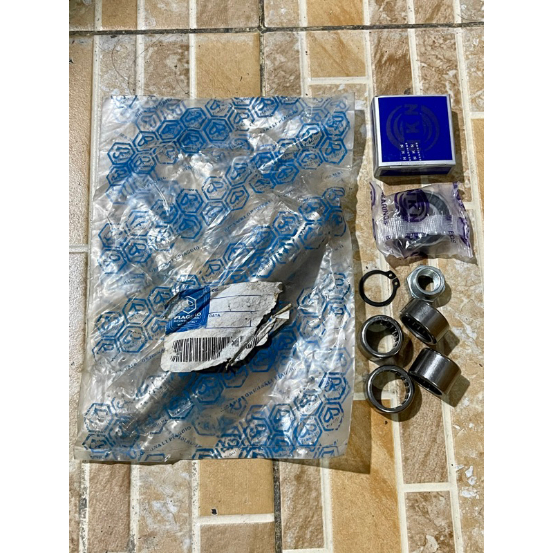 Jual satu set as roda depan px tua laher bearing roces laker roda depan ...