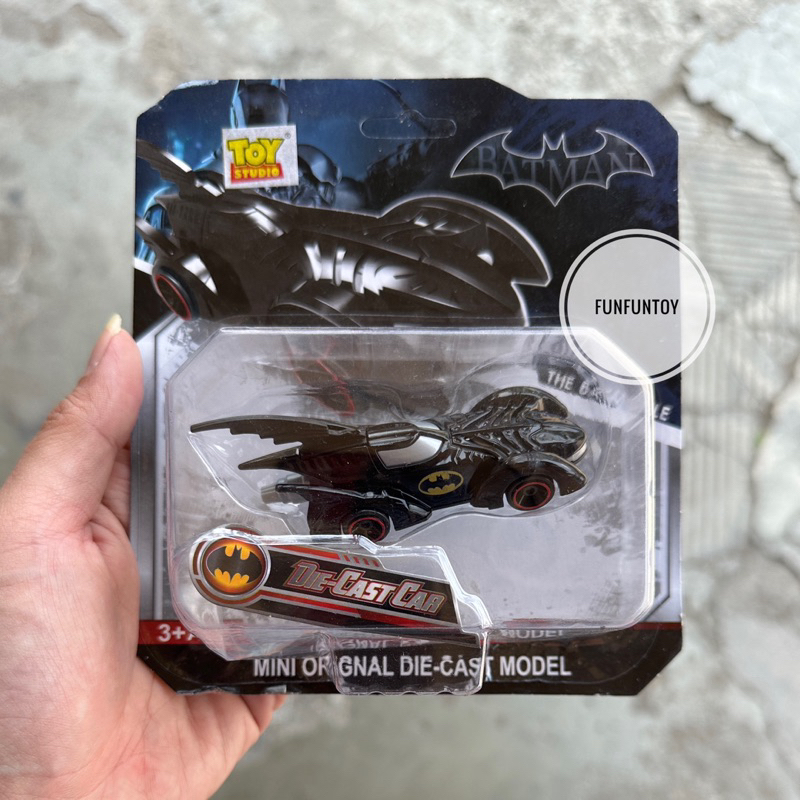 Jual Mainan anak mobil batman batmobile diecast skala 1:64 | Shopee ...