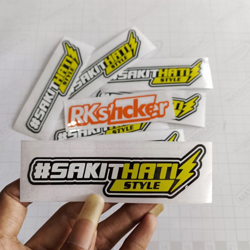 Jual Stiker SAKIT HATI STYLE Cutting sticker motor helm | Shopee Indonesia