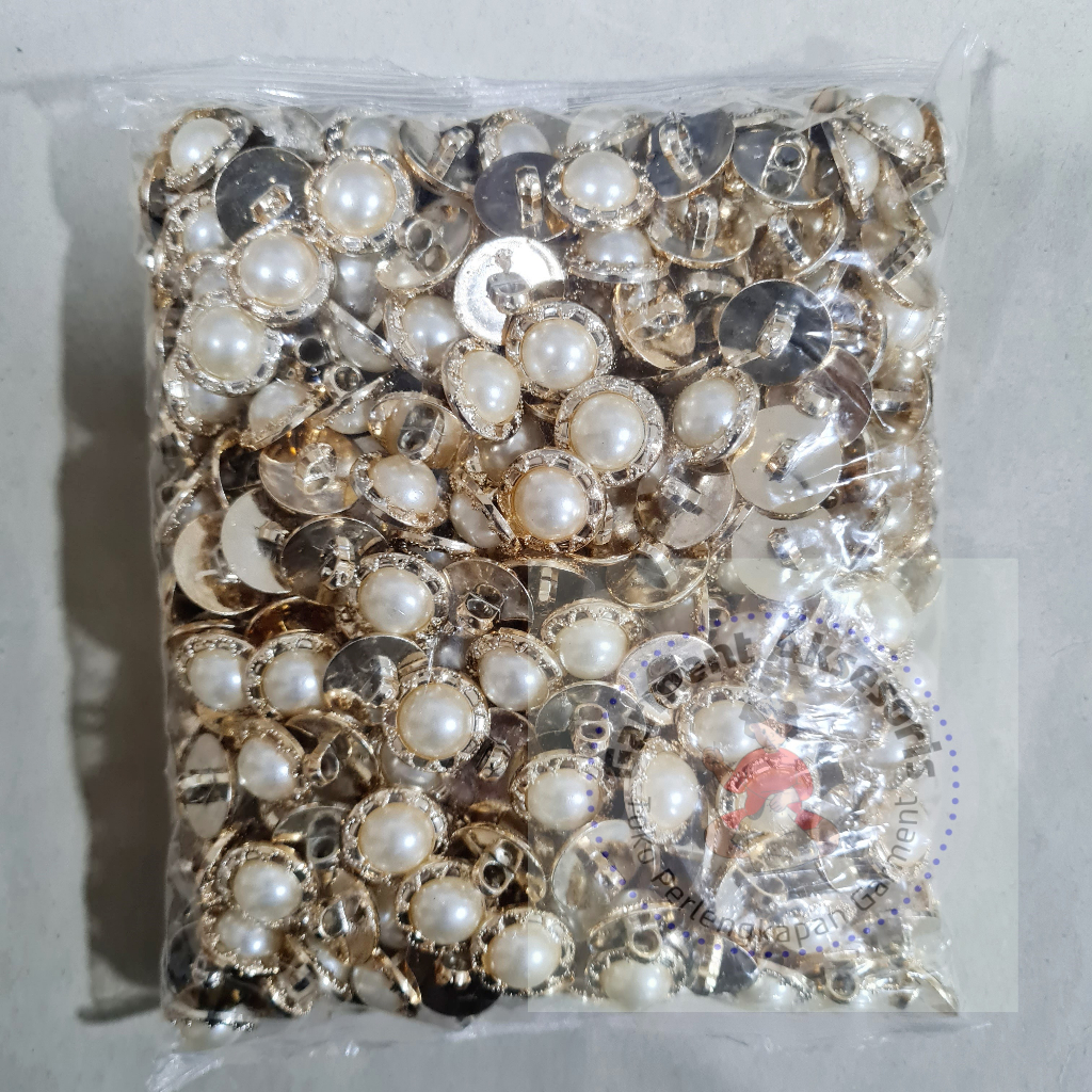Jual Kancing Baju Motif Mutiara Kembang 20L 24L 28L / Kancing Mutiara ...