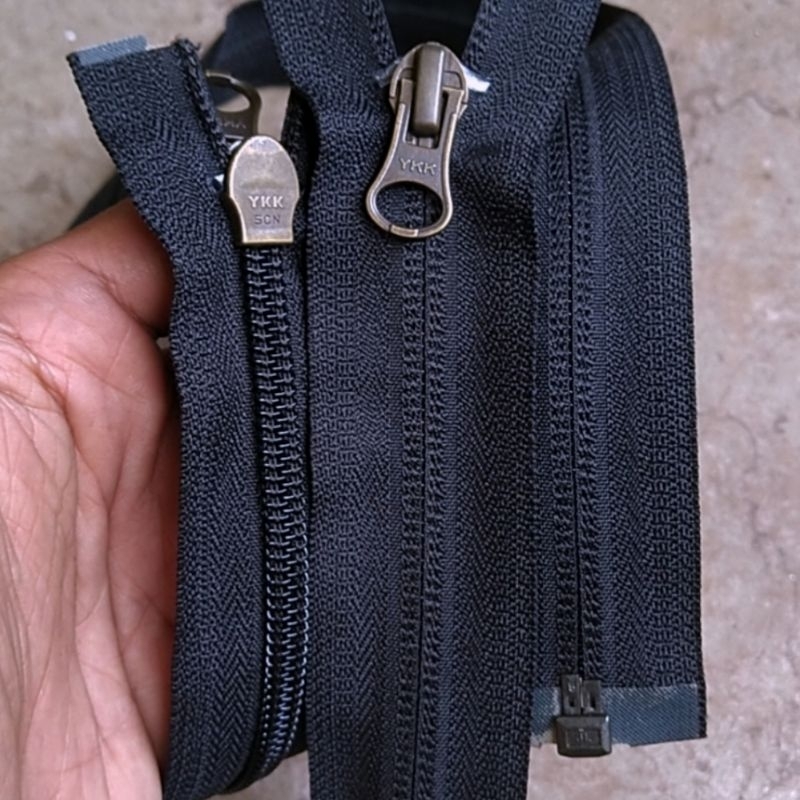 Jual Resleting Jaket TAD Zipper Terbalik Pin Lock no 5 YKK Korea Hitam 60-78 cm | Shopee Indonesia
