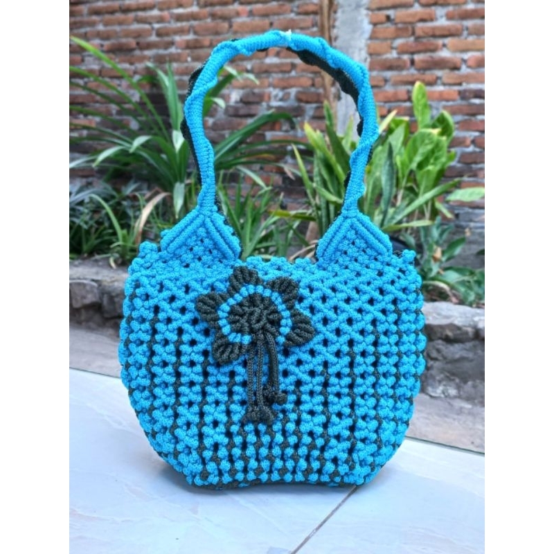 Jual Tas Rajut Jinjing Wanita Motif Bunga Rosalinda Model Terbaru 2022 ...