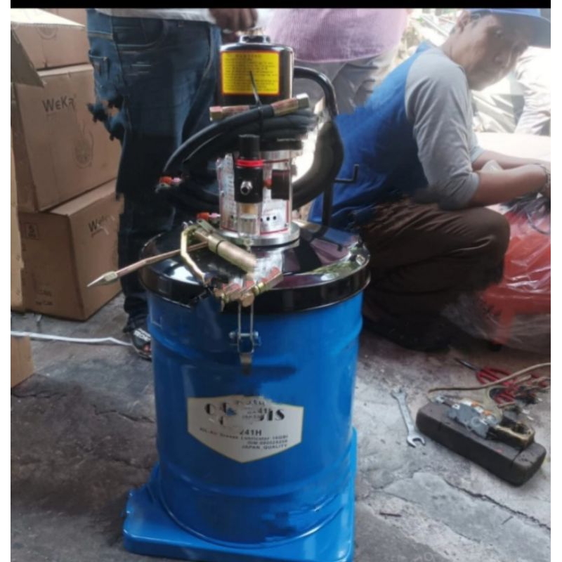 Jual Pompa Gemuk Angin 15liter /Air Grease lubricator 15 liter Taiwan ...