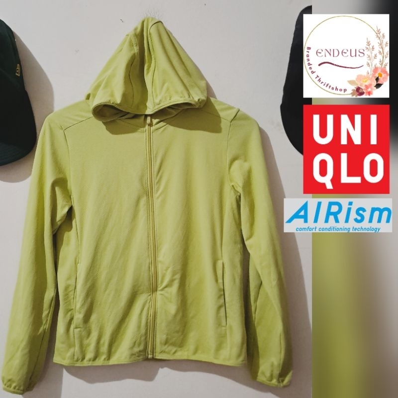 Jual JAKET RUNNING UNIQLO AIRism SIZE 140 (XS) WARNA KUNING KEHIJAUAN ...