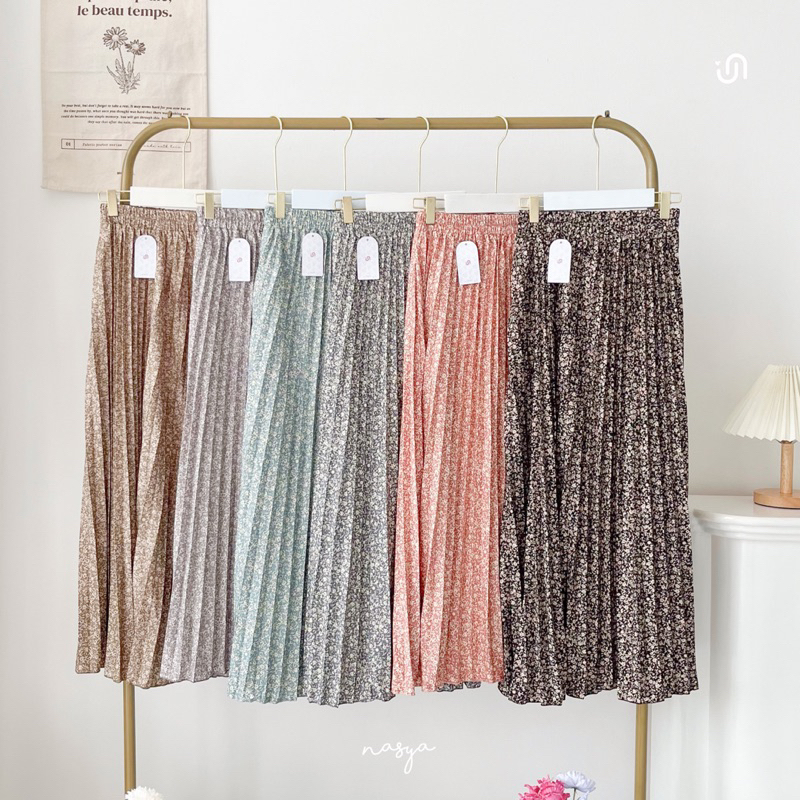 Jual Lily Skirt by Nasya.id | Rok Bunga | Flower Skirt | Rok Bunga Cantik | Rok Plisket Premium ...