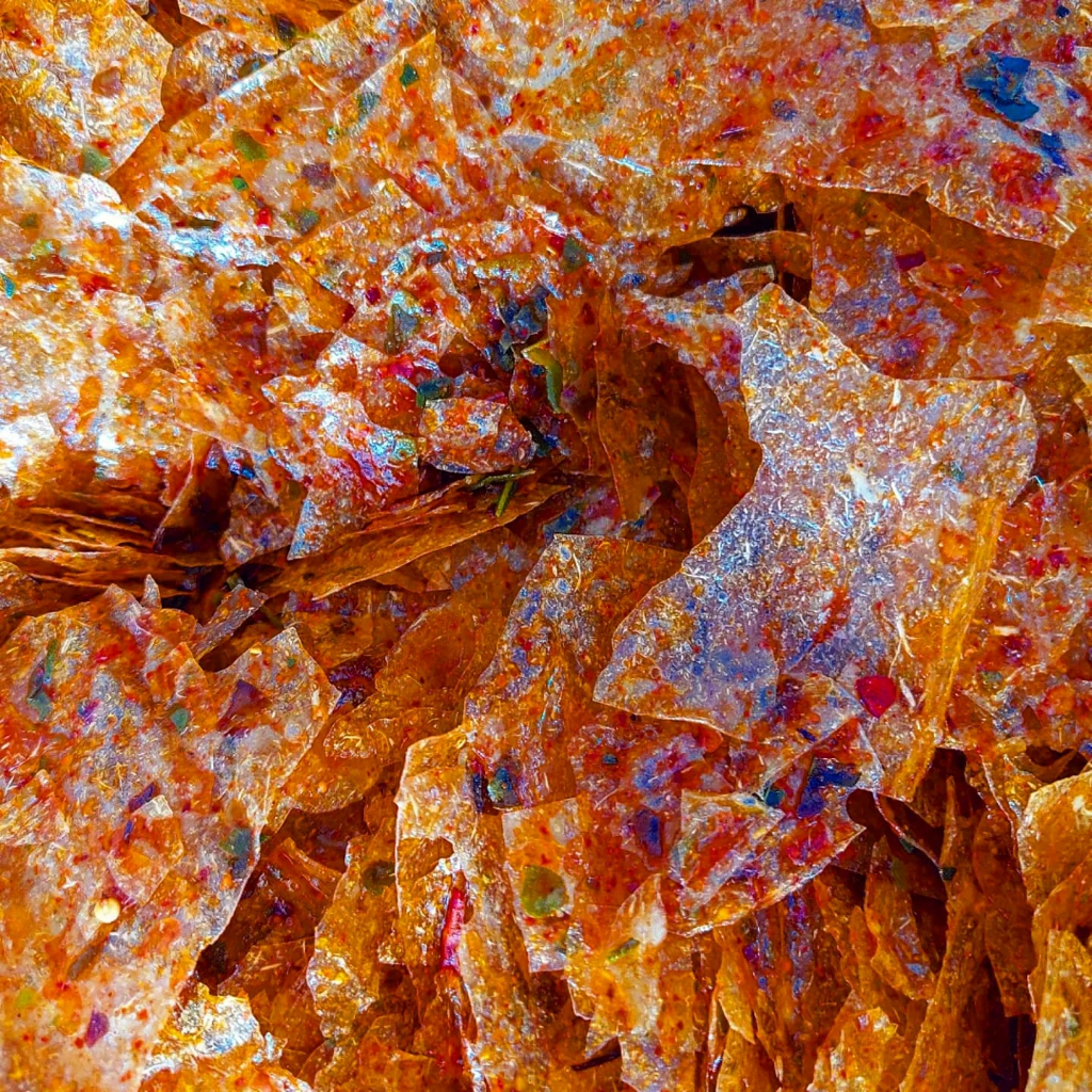 Jual KRIPCA PEDAS / KERIPIK KACA 1KG PEDAS DAUN JERUK BOS SNACK ...