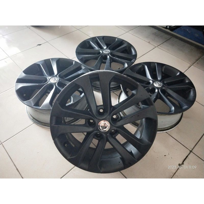 Jual Velg Copotan Mobil Nissan Juke Ring 17 Lebar 7 Hole 5 x 114,3 ...