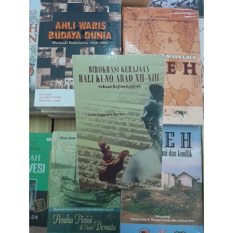 Jual BUKU BIROKRASI KERAJAAN BALI KUNO ABAD XII-XIII SEBUAH KAJIAN EPIGRAFI - I GDE SEMADI ASTRA ...