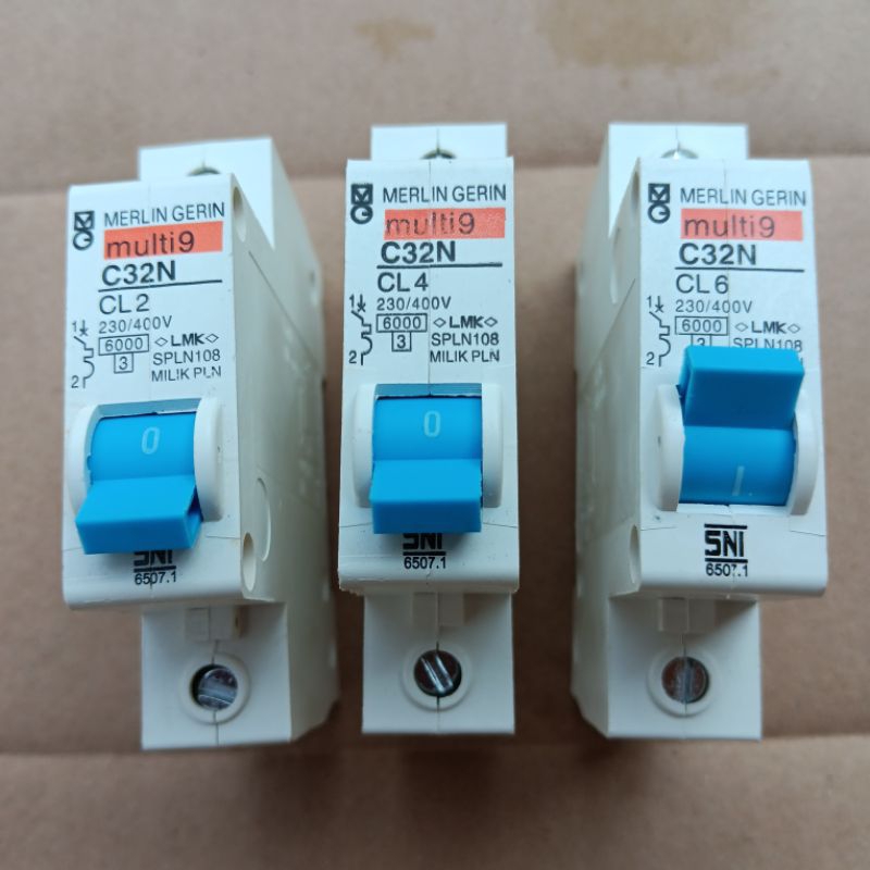Jual MCB Merlin Gerin Biru multi9 | Shopee Indonesia