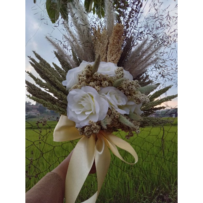Jual hand bouquet / buket bunga kering / buket bunga / buket prewedd ...