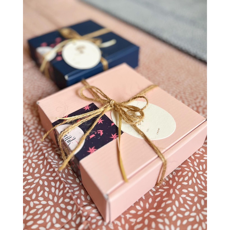 Jual Butik Canting Gift Packaging in Midnight Blue and Carnation Pink ...