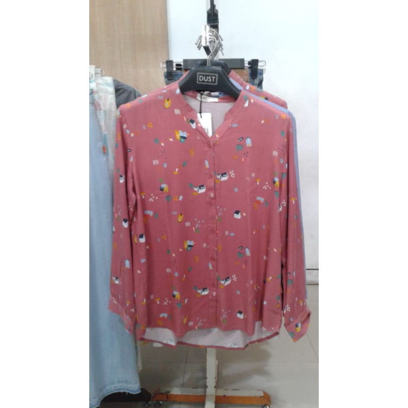 Jual DUST KEMEJA SALMA X FIKA JULIA MERAH COMFEASE (D.116302) | Shopee ...